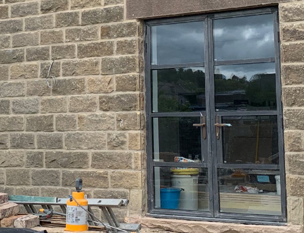 What is an Oriel Window? - CMC Aluminium