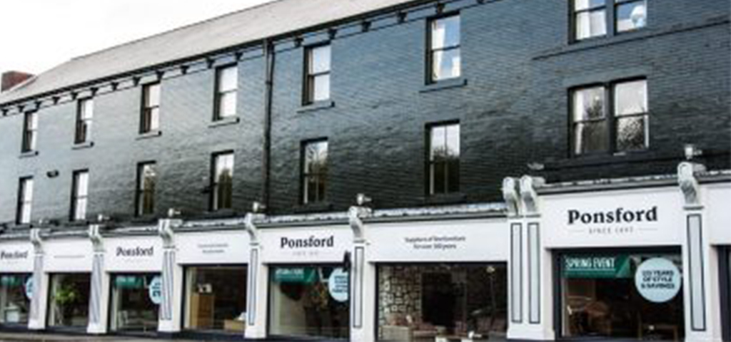 What are the benefits of an aluminium shopfront? - CMC Aluminium