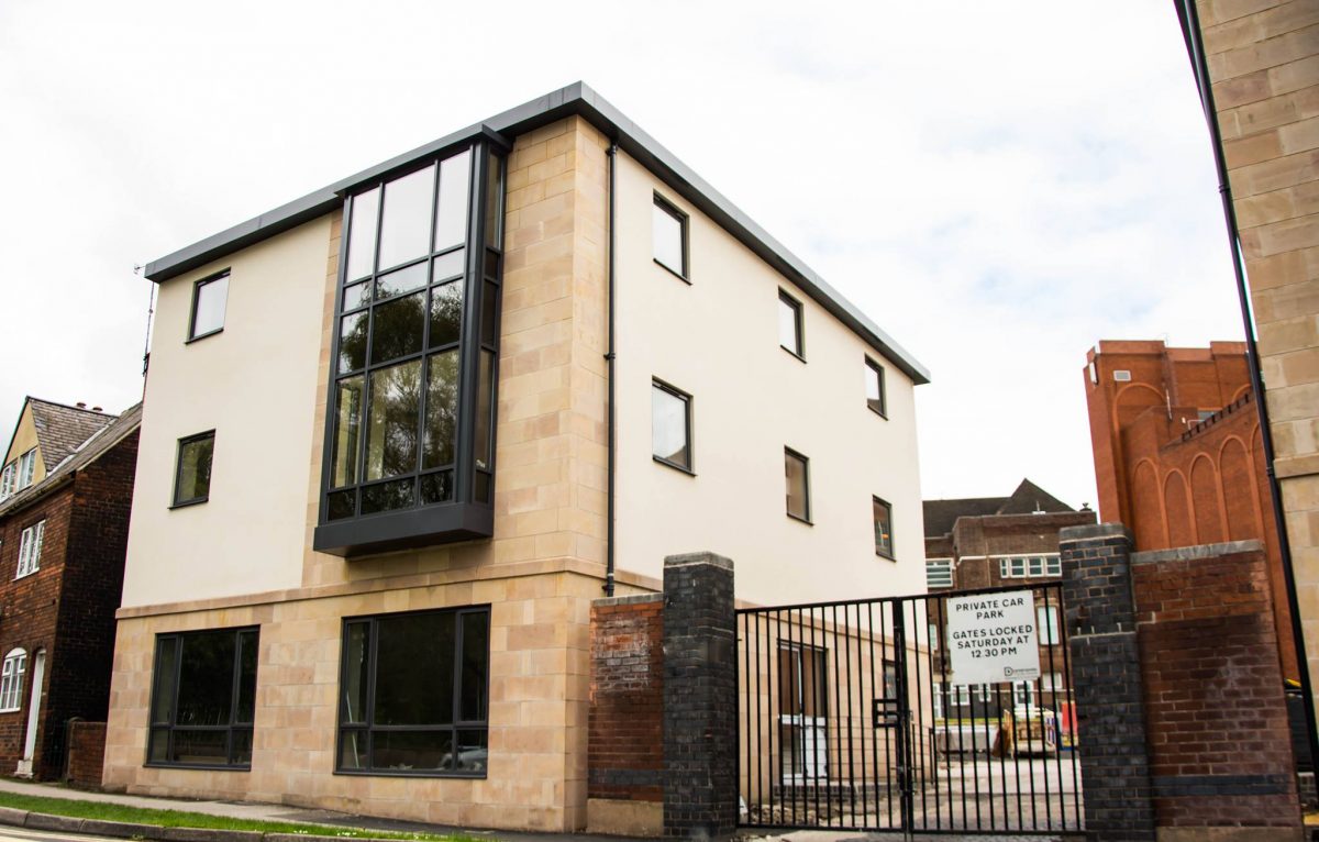 What is an Oriel Window? - CMC Aluminium